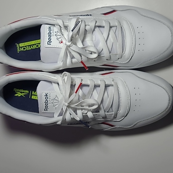 Reebok | Shoes | Reebok Mans Whiteblue Red Stripesize2 12 No Tags A ...